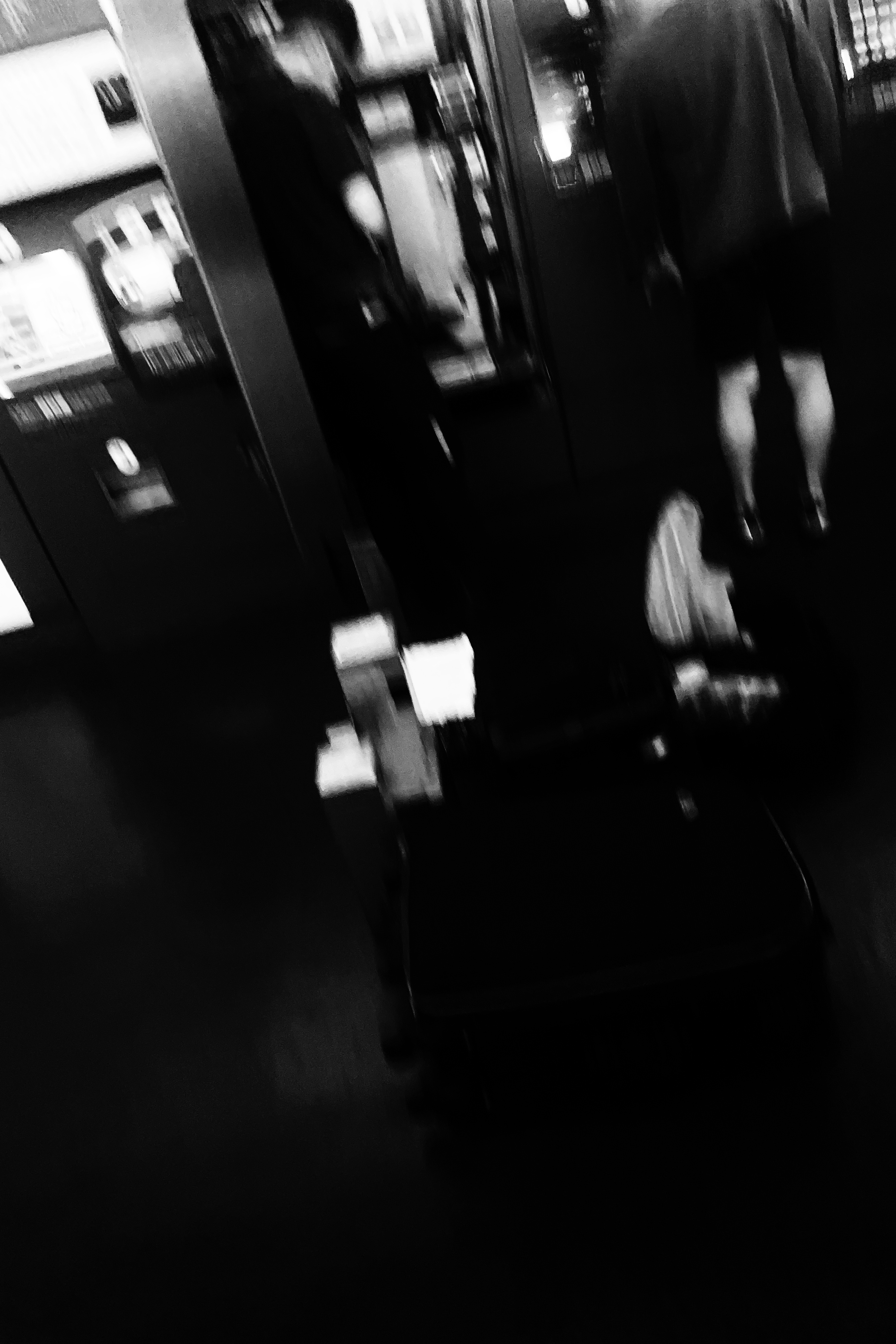 REAL PHOTOGRAPHER NEVER STOP SHOOTING – CHARLIE YANG